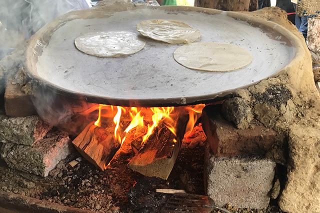 El comal, un utensilio de gran utilidad